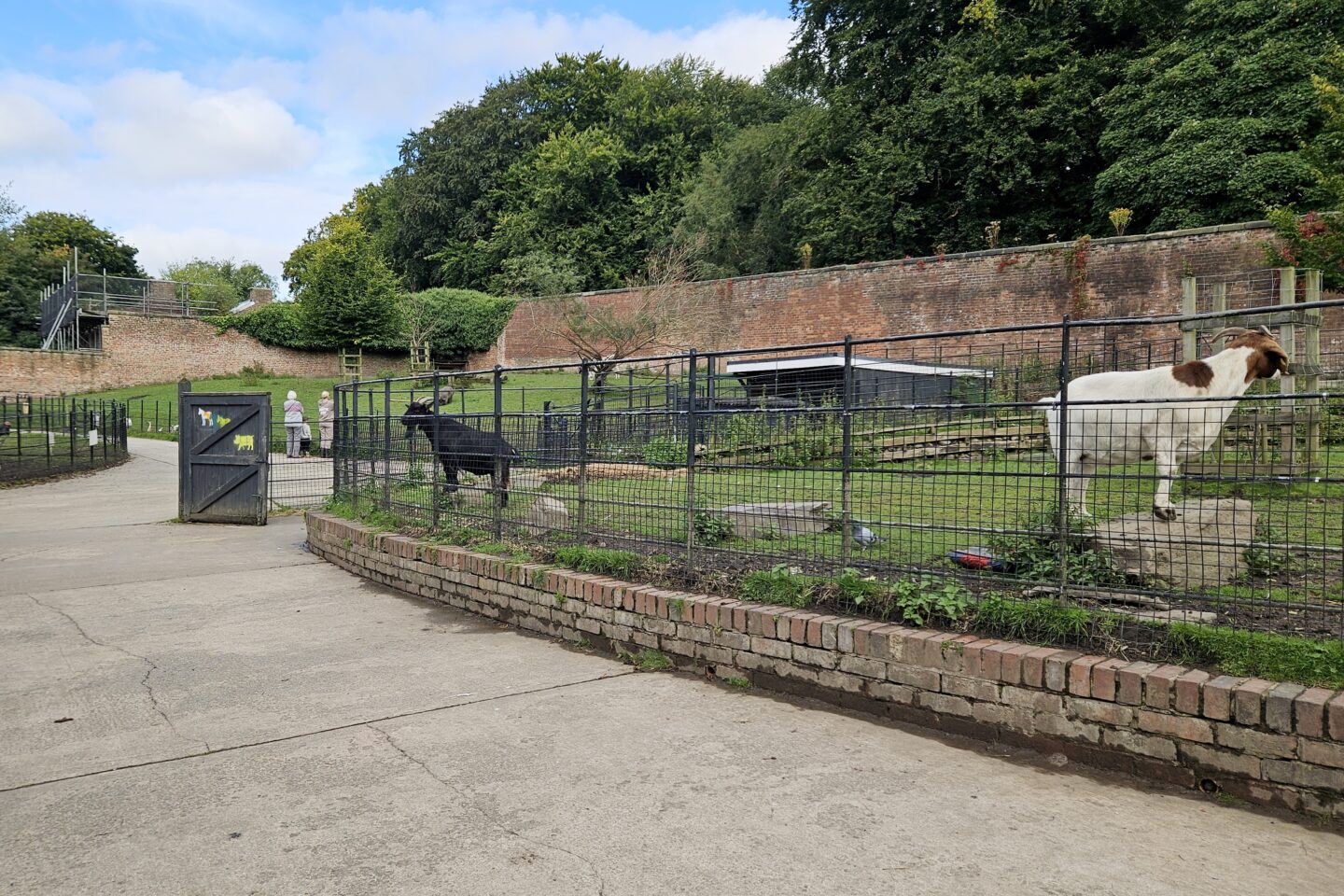 10 Reasons You'll Love Heaton Park - We're going on an adventure